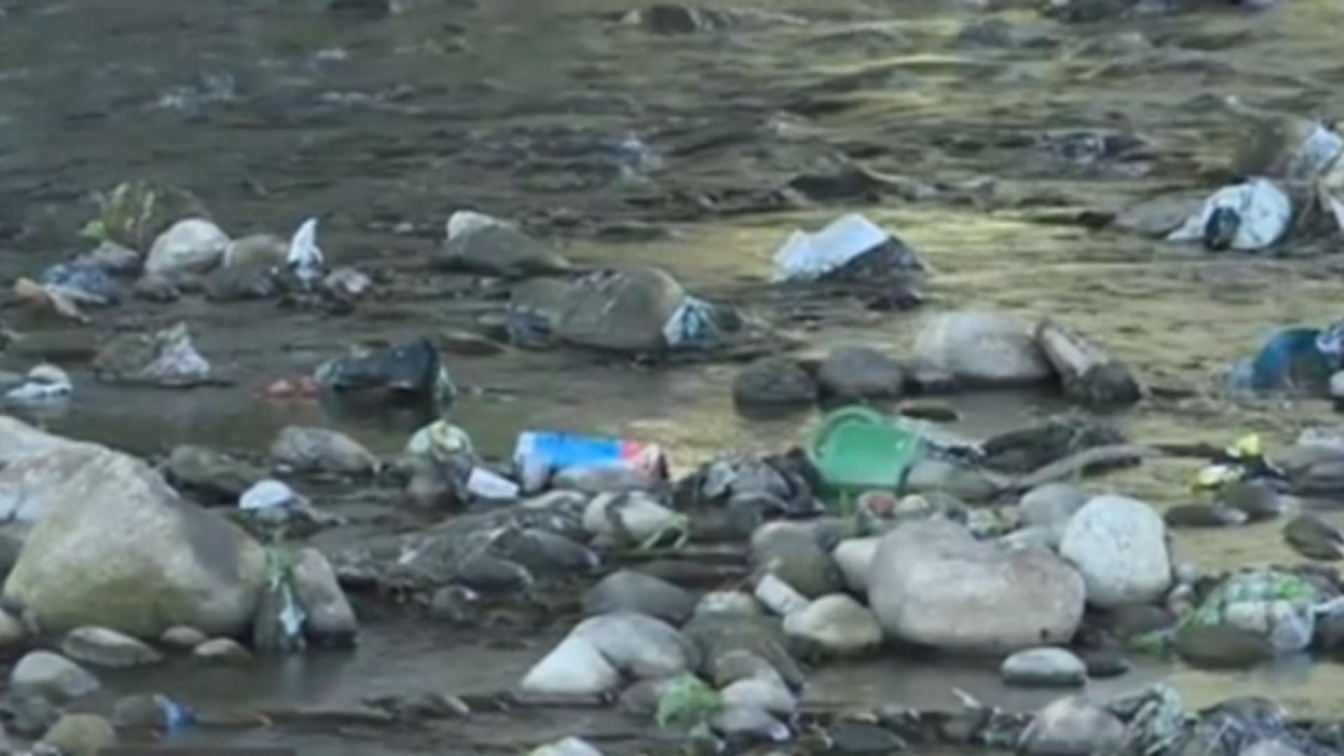 Отпадни води се вливат в Искър, според РИОСВ няма опасност - България ...