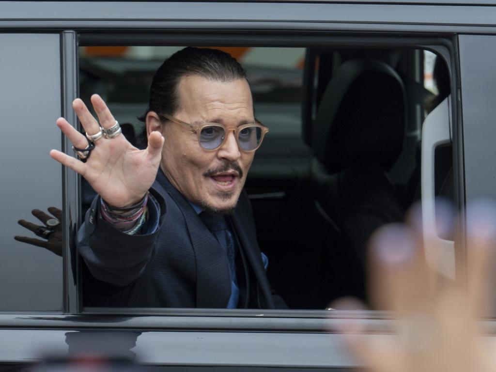 Джони Деп тръгва на турне в Европа с "Холивудските вампири" - Любопитно ...