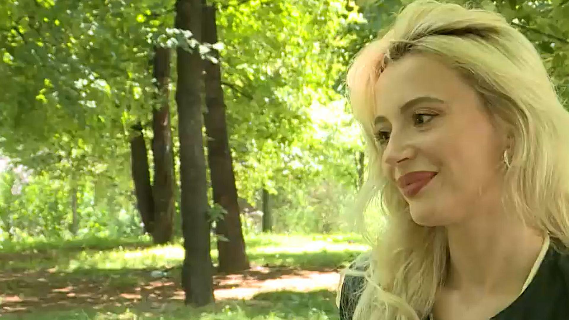 Мария Кискинова с променена визия в новия си летен хит (ВИДЕО ...