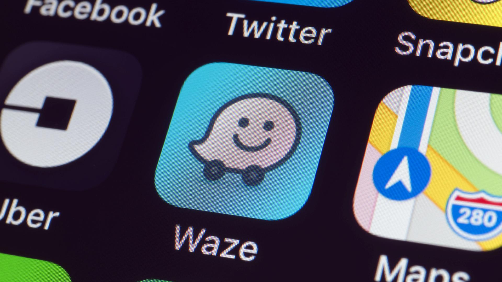 Навигация на пътя: Waze вече ще сигнализира и за опасности|Vesti.bg