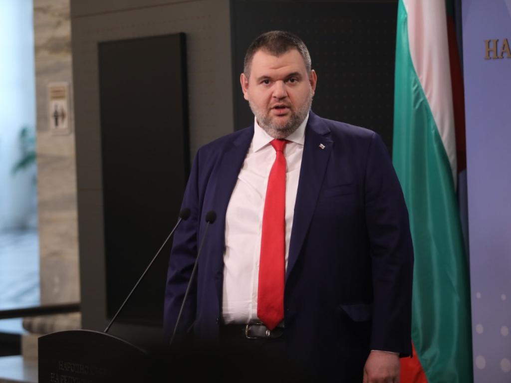 Пеевски: Денков е най-слабият премиер в историята на България ...